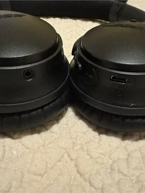 Bose | Headphones | Bose Overear Wireless Headphones With Carry Case ...